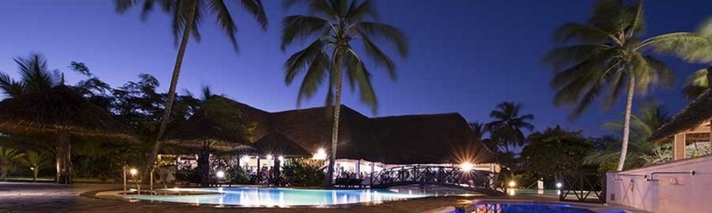 Uroa-Bay-Beach-Resort-banner-07 | Dream World Adventures